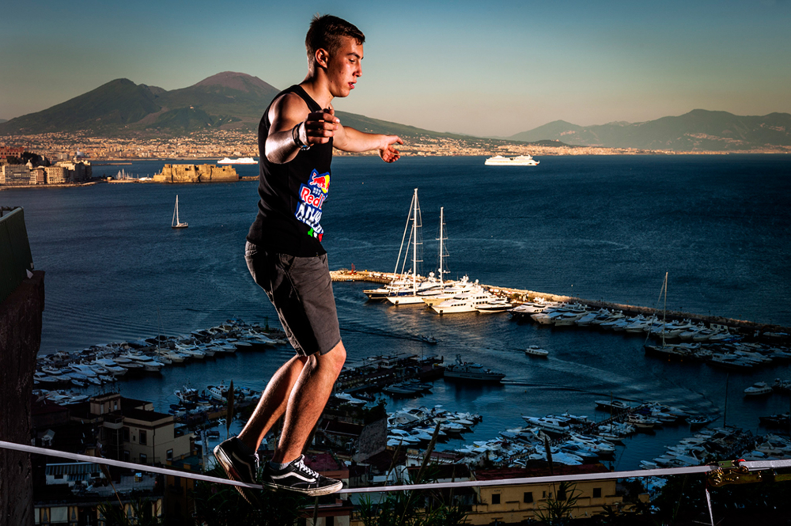 Red Bull Airlines 2013 l'evento Slackline a Napoli - 4ActionSport