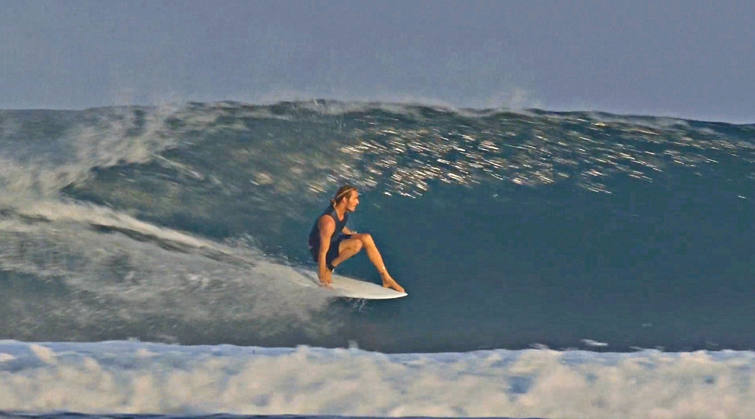 Video: Torren Martyn a Desert con un 5'4" twin fins - 4ActionSport