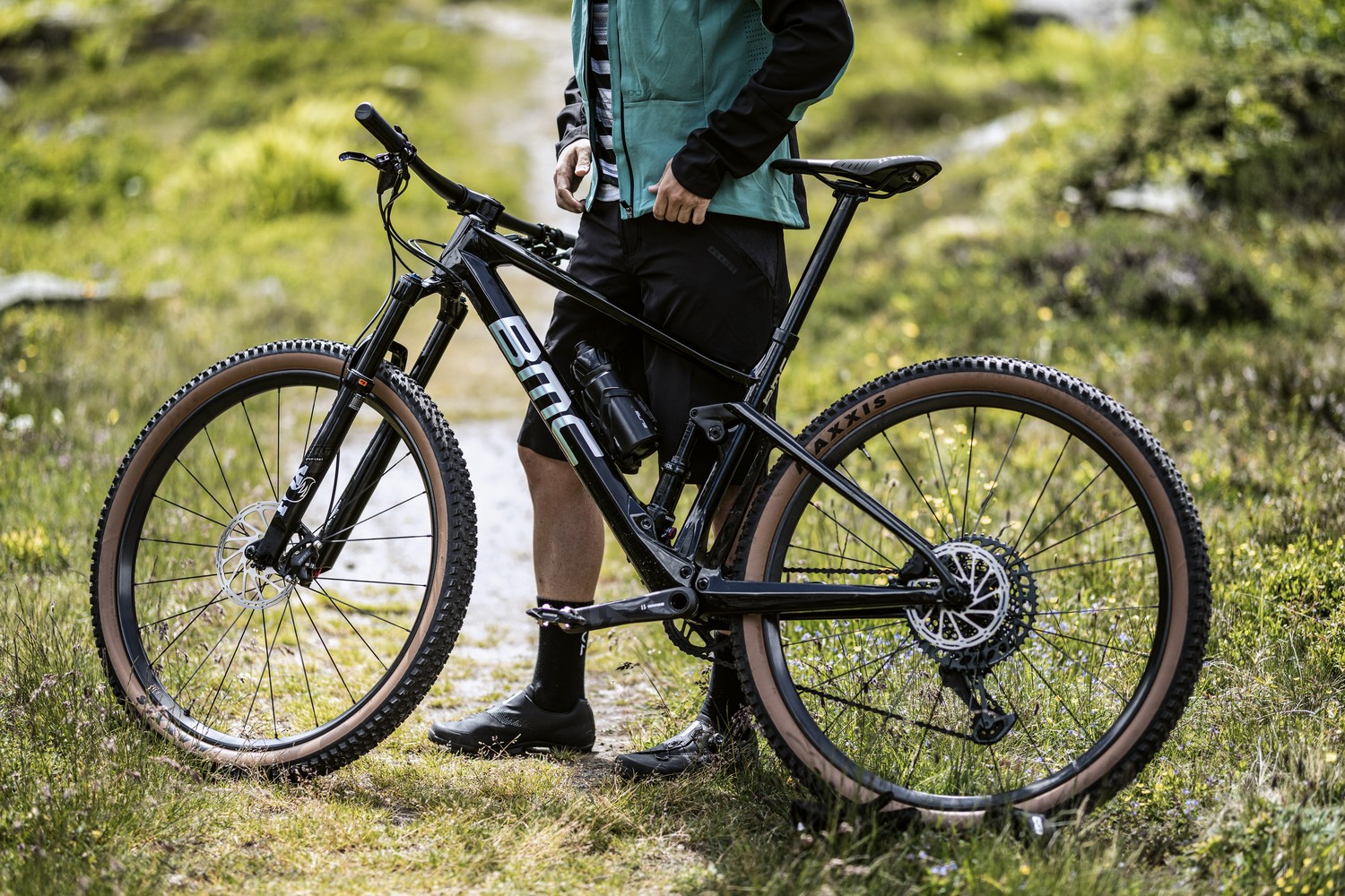 BMC Fourstroke LT come è nata la MTB Downcountry - 4ActionSport