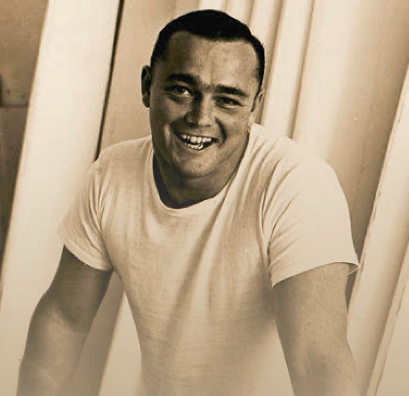 Addio Greg Noll, leggenda del big wave riding e icona del surf ...