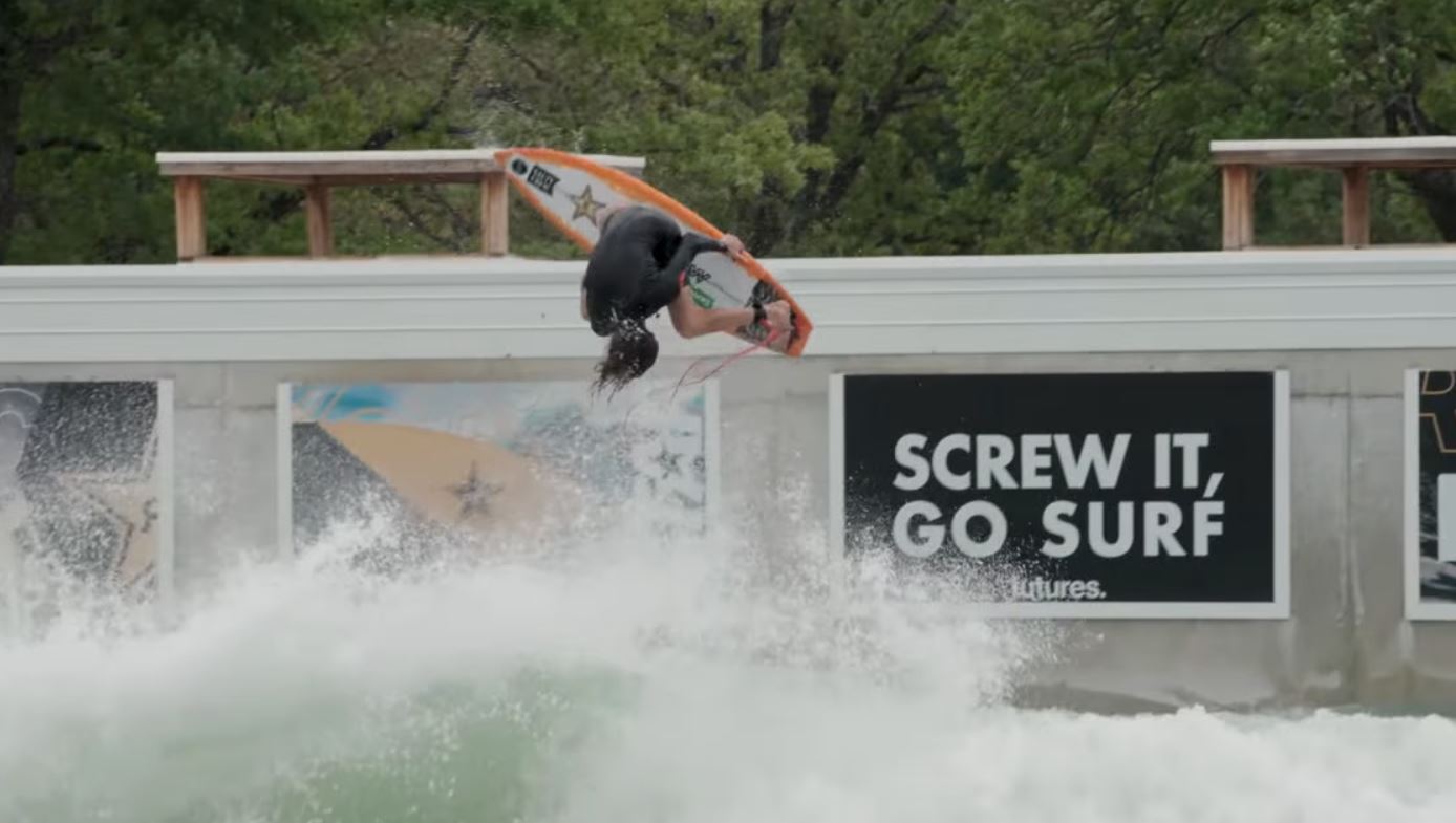 Waco Surf Pool: Matt Meola & Albee Layer air show - 4ActionSport