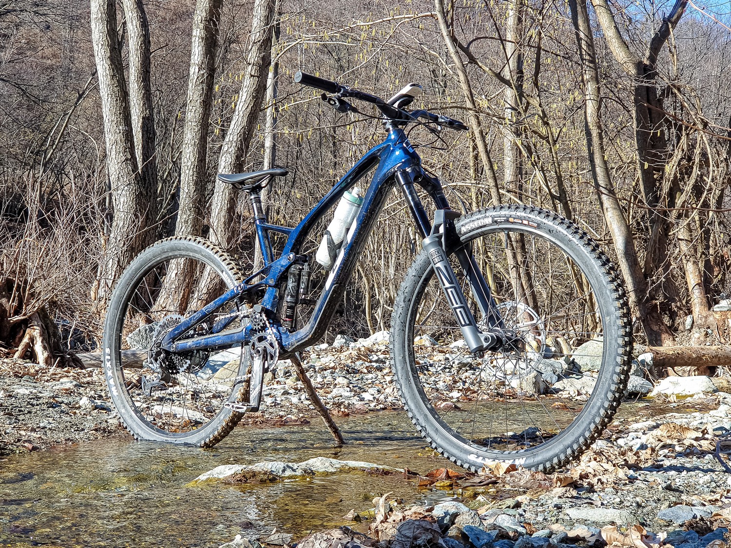 GT Force Carbon Pro LE: High Pivot al servizio dell'enduro - 4ActionSport